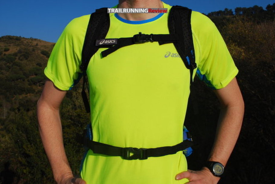 Asics Fuji Running Backpack - TRAILRUNNINGReview.com